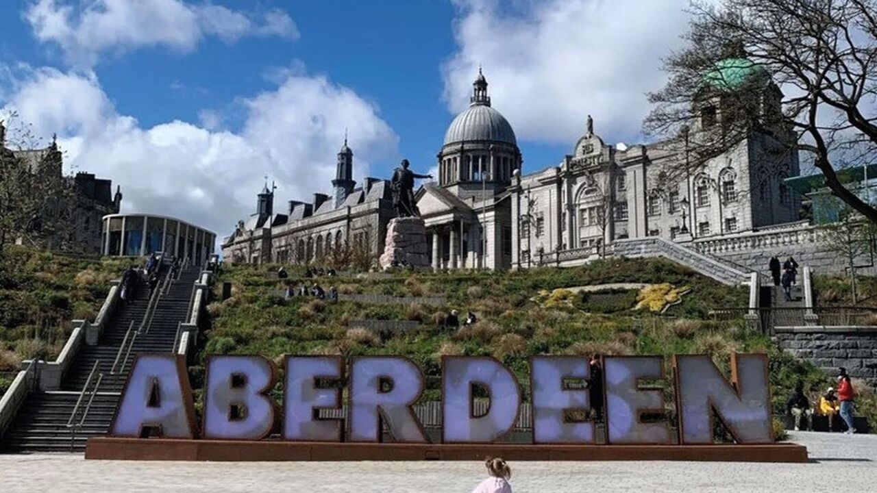 Haud the bus! Open-top tour bus set to show off Aberdeen at its best