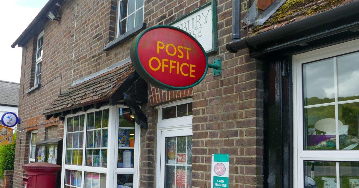 Post Office to offload all directly-owned branches